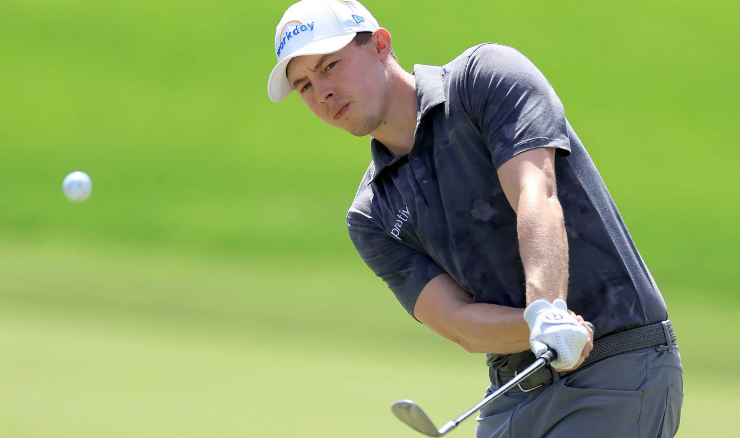 Cross-handed chipping & pitching by Fitz – RBC Champion, Matt ...